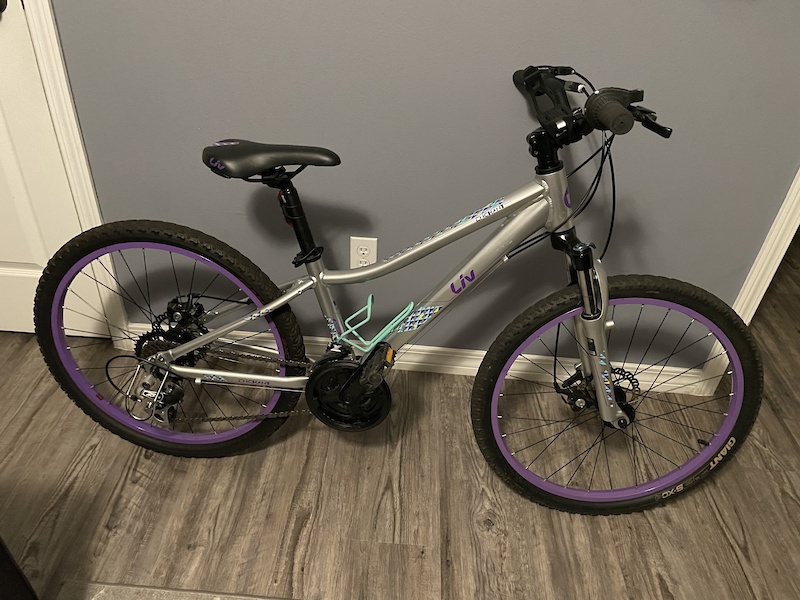 2017 Giant Liv enchant 24 inch For Sale