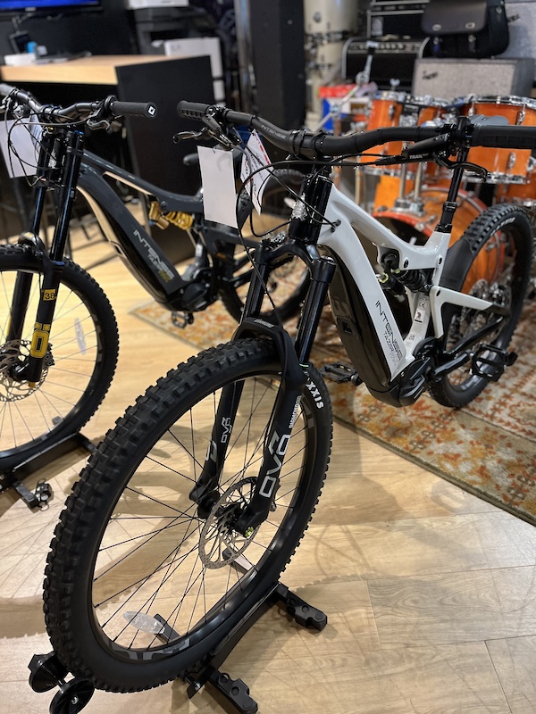 2022 Intense Tazer Expert L/XL E-bike Shimano For Sale