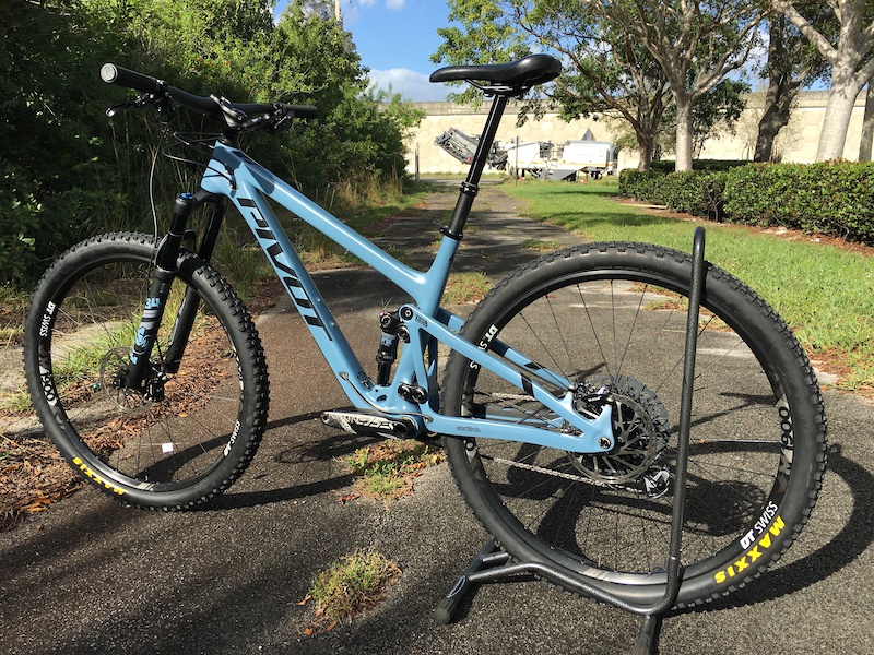 2022 Pivot Trail 429, X01 For Sale