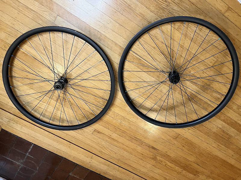 Light Bicycles/DT Swiss Carbon 650b Gravel Wheelset For Sale