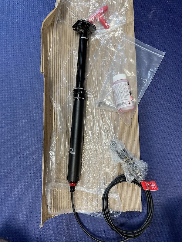 2022 Rockshox Reverb dropper post 150mm 31.6 dia w/lever For Sale