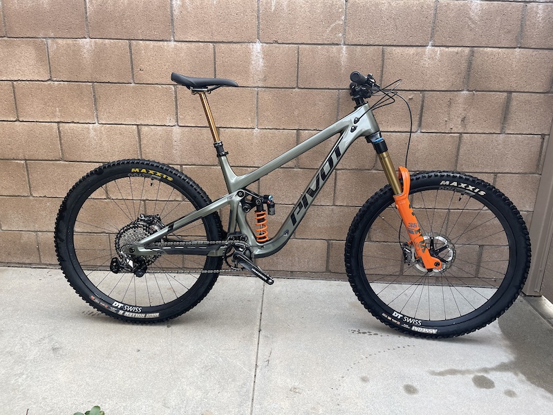 2022 Pivot Firebird For Sale