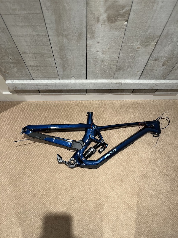 2022 Devinci Spartan HP carbon + parts For Sale