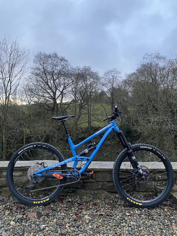 2020 Commencal Clash Essential Medium For Sale