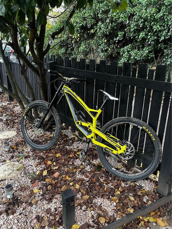 2016 YT Tues carbon For Sale