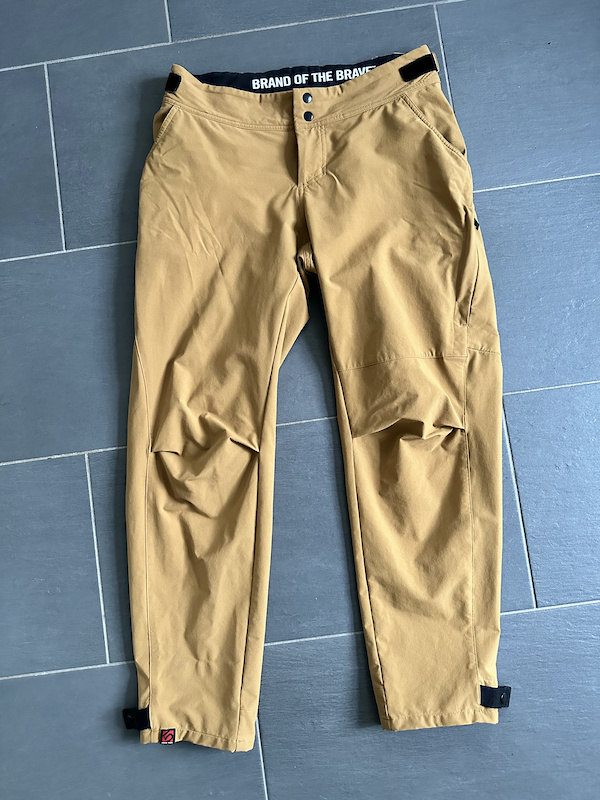 Five Ten Trail Pants (Size 30) For Sale