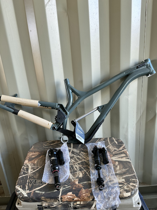 2022 Supreme DH V4 For Sale