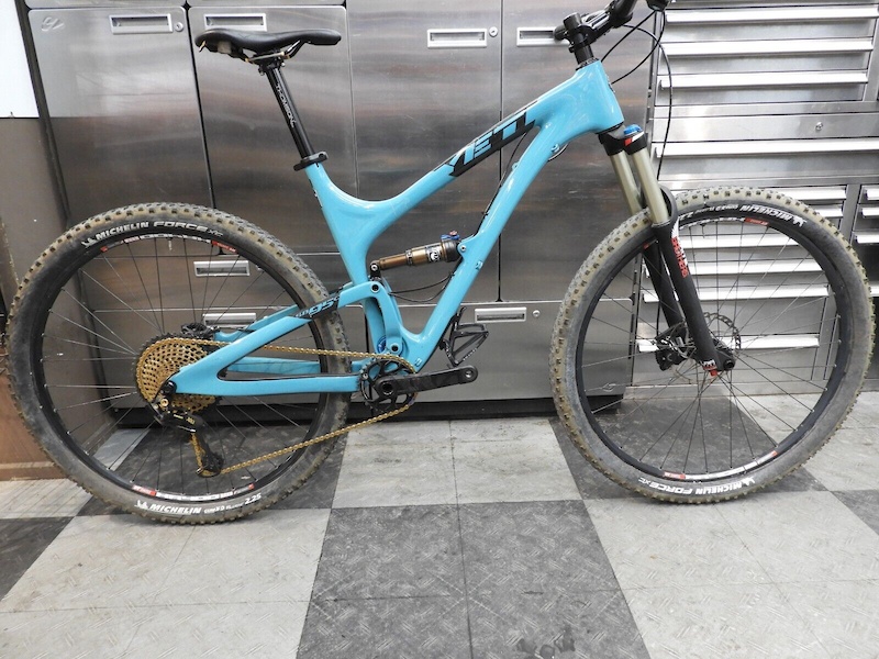LARGE YETI SB95c Carbon MTB For Sale