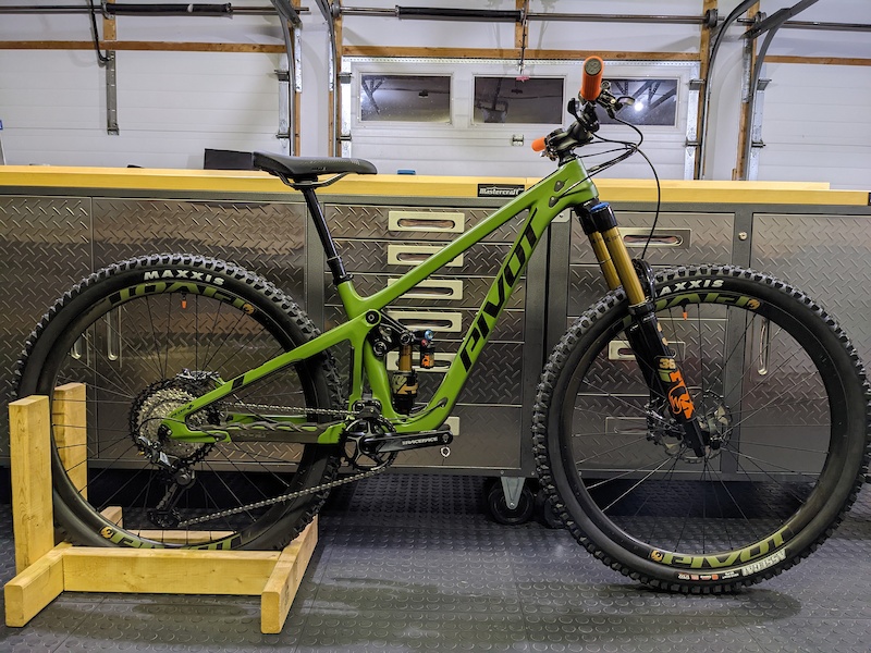 2021 Pivot Switchblade with brand new 2023 parts For Sale