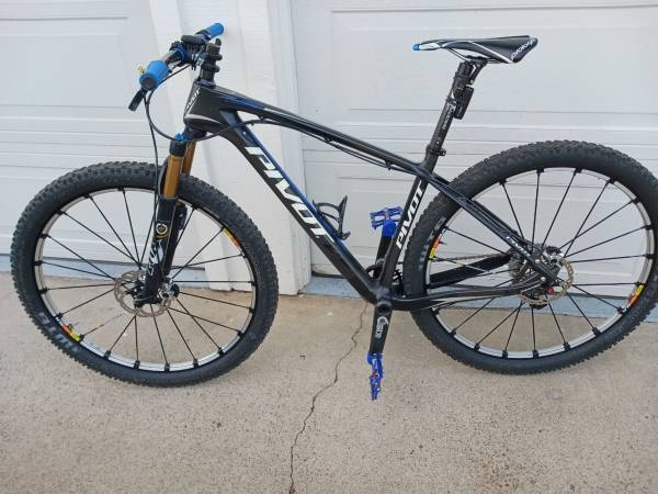 2013 Custom Pivot Less Carbon 29er 1X XTR Med For Sale