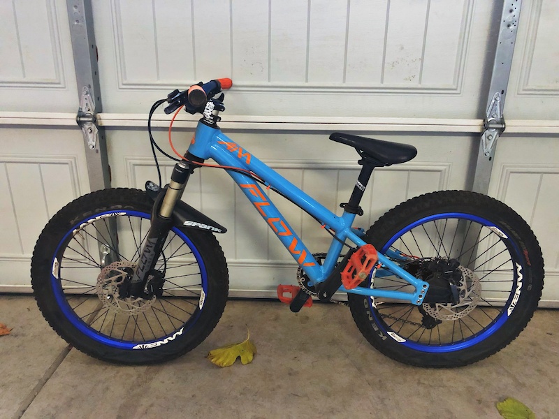2020 FLOW Kids Mountain Bike For Sale