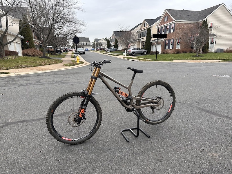 2021 Commencal Furious (FRS) Signature For Sale