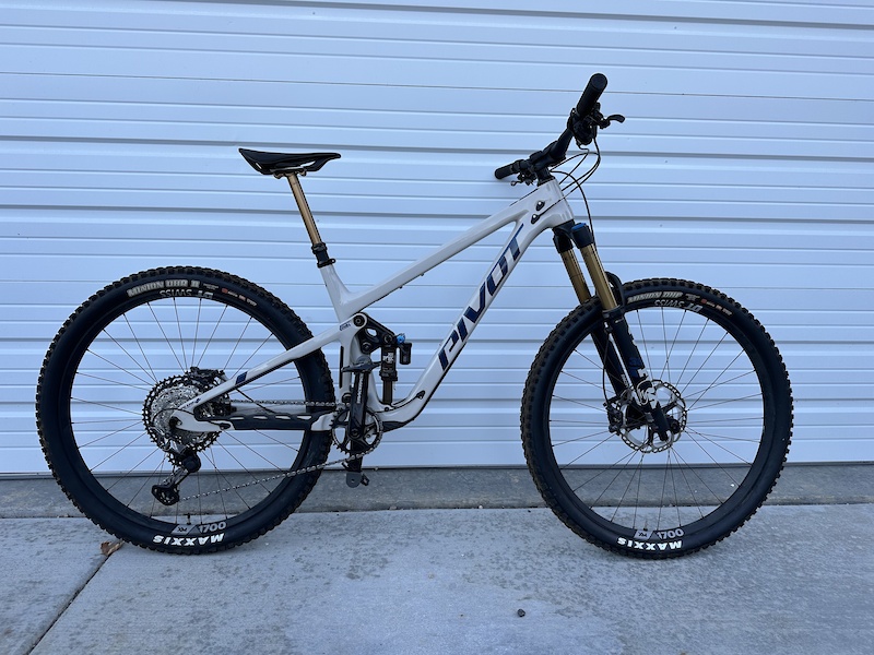 2021 Pivot, Switch Blade XT/XTR pro, Large For Sale
