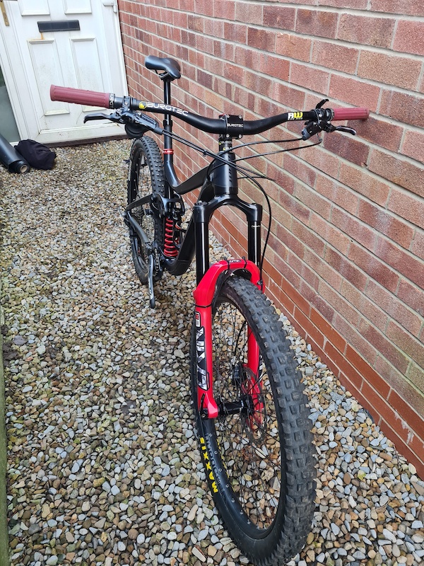 2019 Giant Reign 2 upgraded will trade for dh bike. For Sale