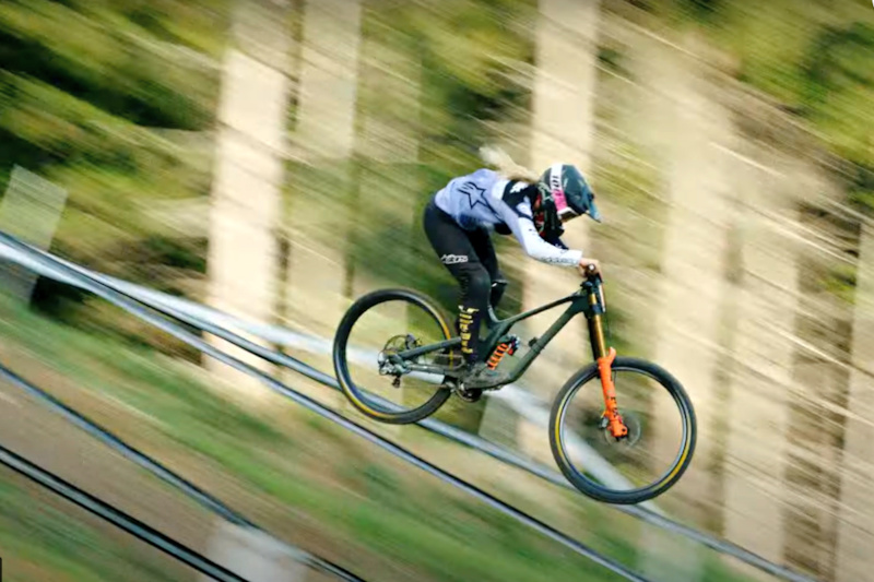 Video: 'Changing the Game' - Jess Blewitt at Red Bull Hardline - Pinkbike