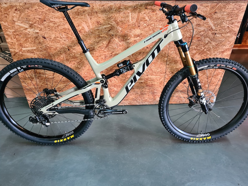 2019 PIVOT Firebird For Sale