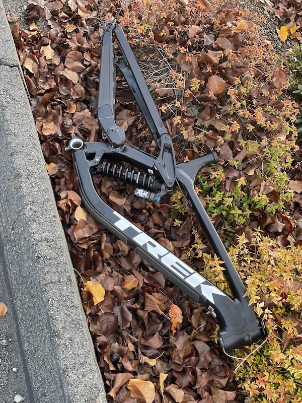 2022 Trek Session R3 High Pivot (xl) Excellent Condition For Sale