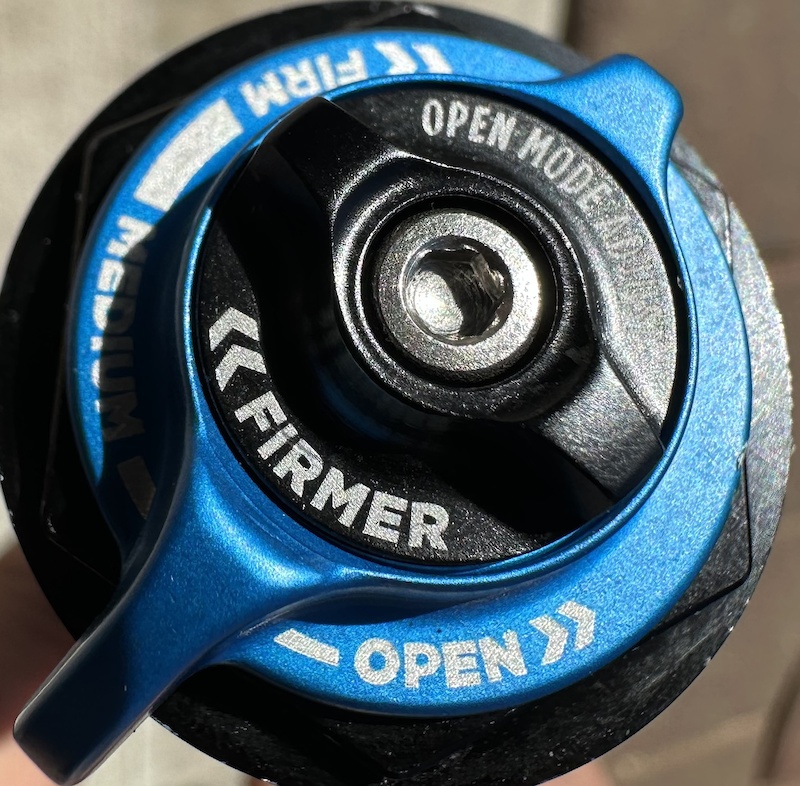 2023 Fox 32 step cast FIT4 3 position damper For Sale