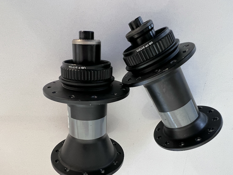 2022 DT Swiss 370 Front and Rear Hubs - 24 spoke For Sale