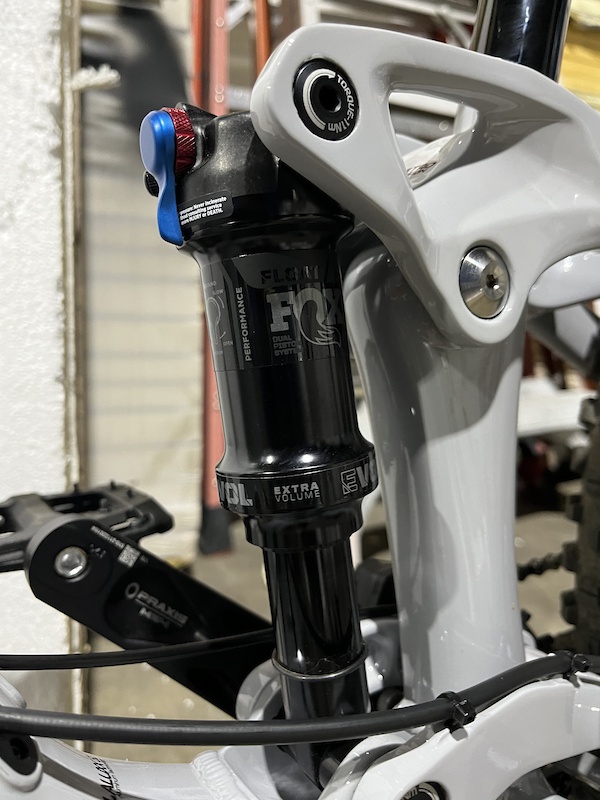 2022 New take off fox float x EVOL trunnion mount 185x55 For Sale