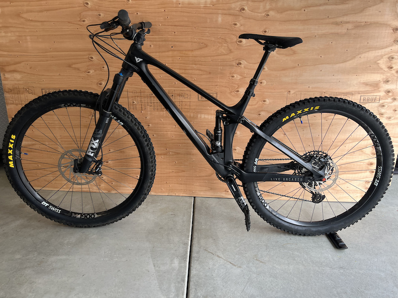 2020 YT Industries Izzo For Sale