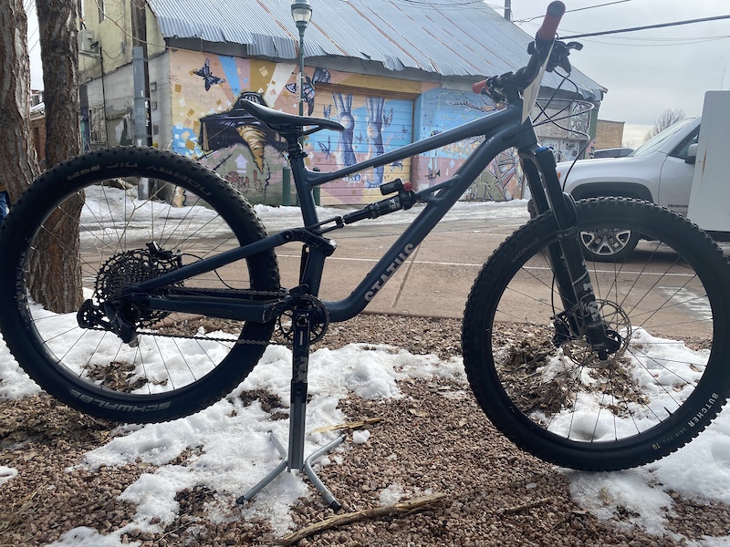 2020 Specialized Status 140 S3 For Sale