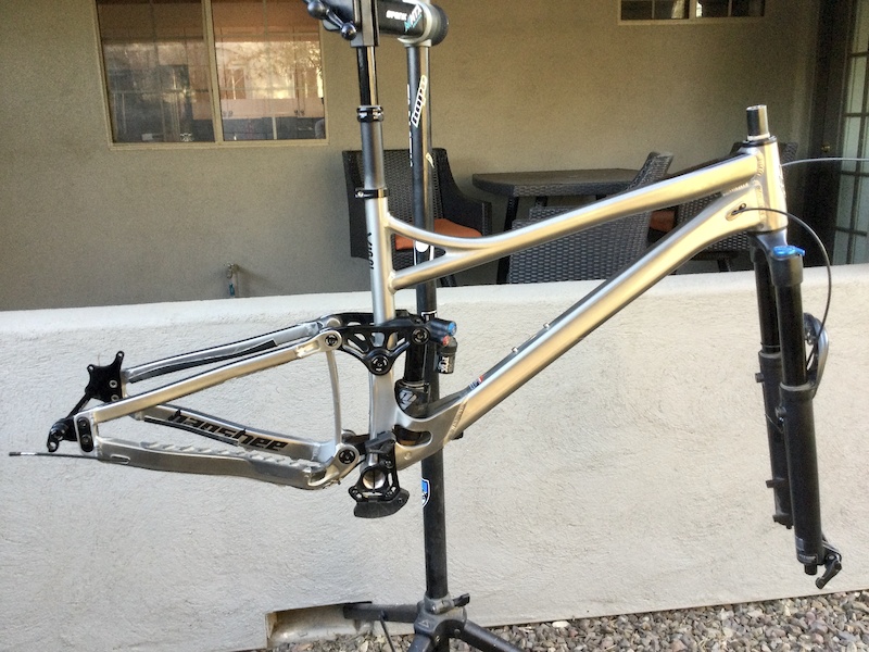 2022 Banshee Titan frameset, cheap, shipping included For Sale