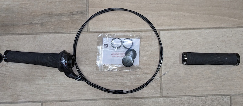 2019 SRAM XX1 11 Speed Grip Shift with Locking Grips For Sale