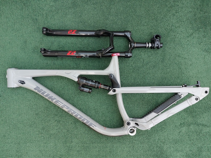 2021 Nukeproof Reactor Frame (L)/Marzocchi Bomber Z2 Forks For Sale