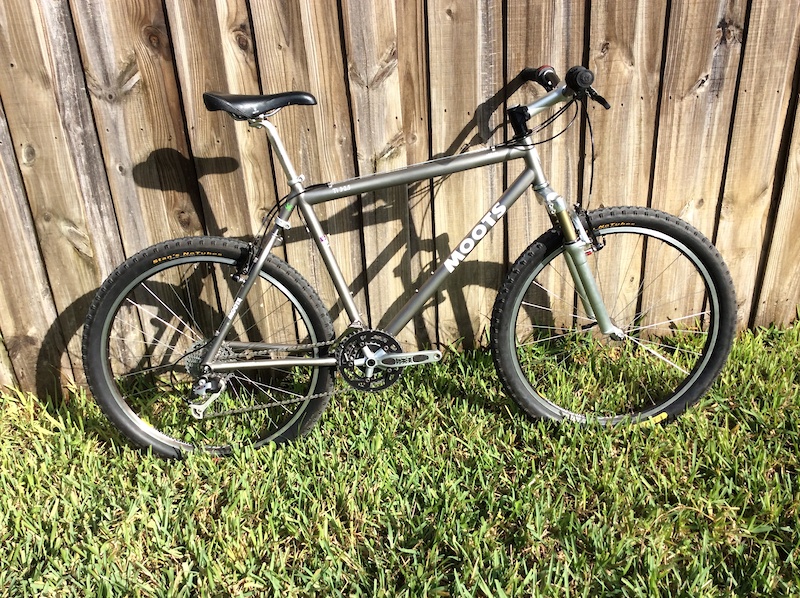 Moots YBB 19” For Sale