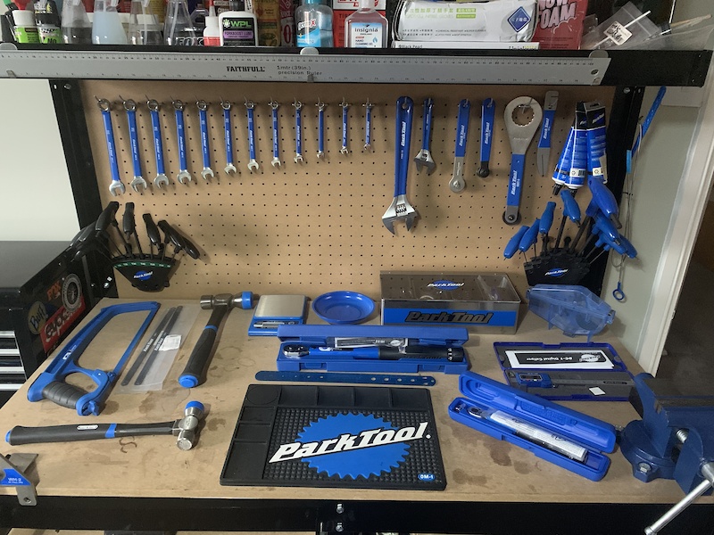 Park tools tool set 150+ pieces For Sale