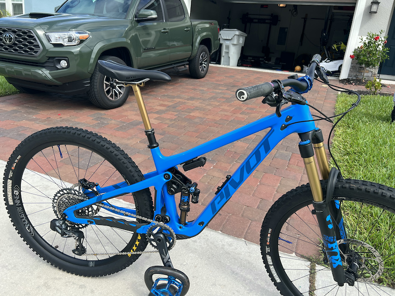 2021 Pivot Switchblade Pro x01 - i9 Hydra Wheels For Sale