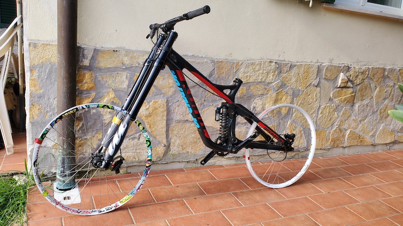 2015 Kona Operator Carbon 26er For Sale