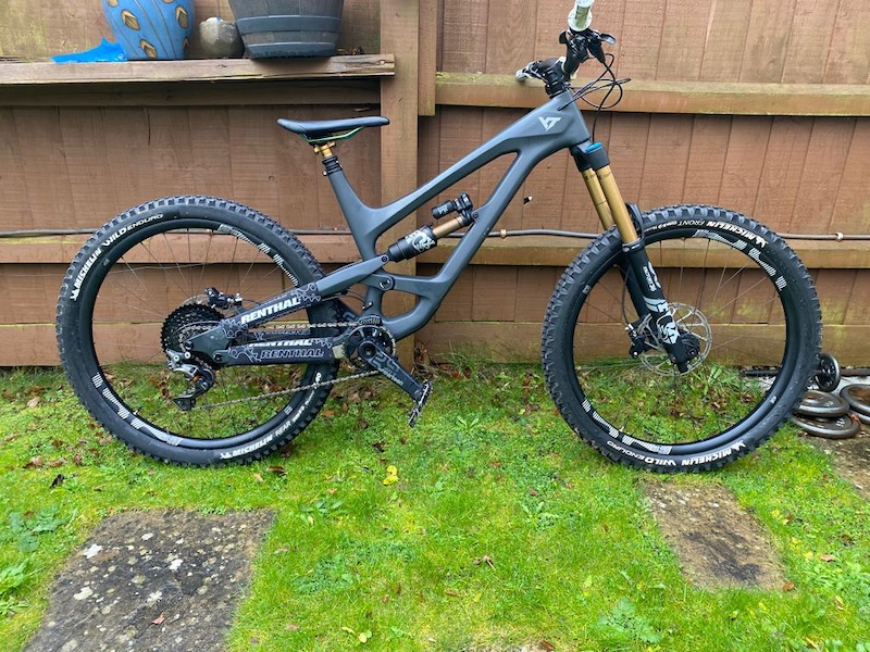 2019 YT Capra FC Pro Race. For Sale