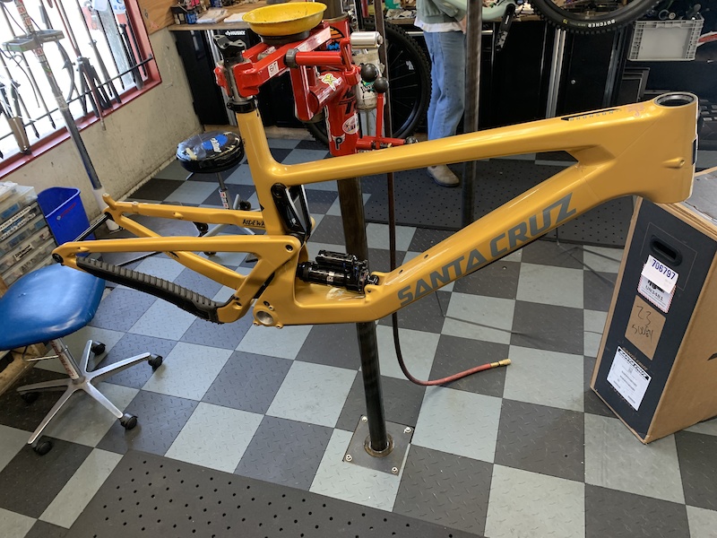 2022 Santa Cruz Bronson XL DEMO (frame only) For Sale