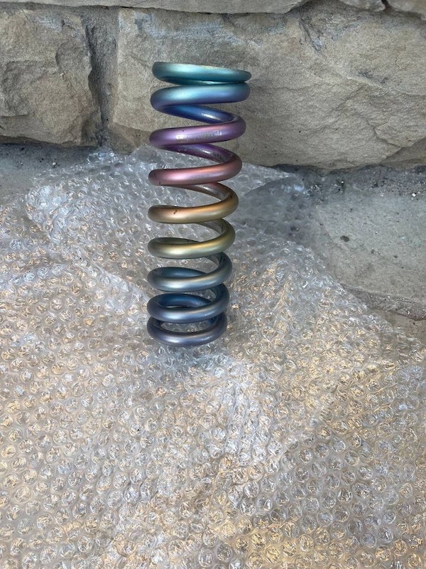 2022 Titanium spring 350lbsfrom fox rc4 shox 240mm 9.5x3.0 For Sale