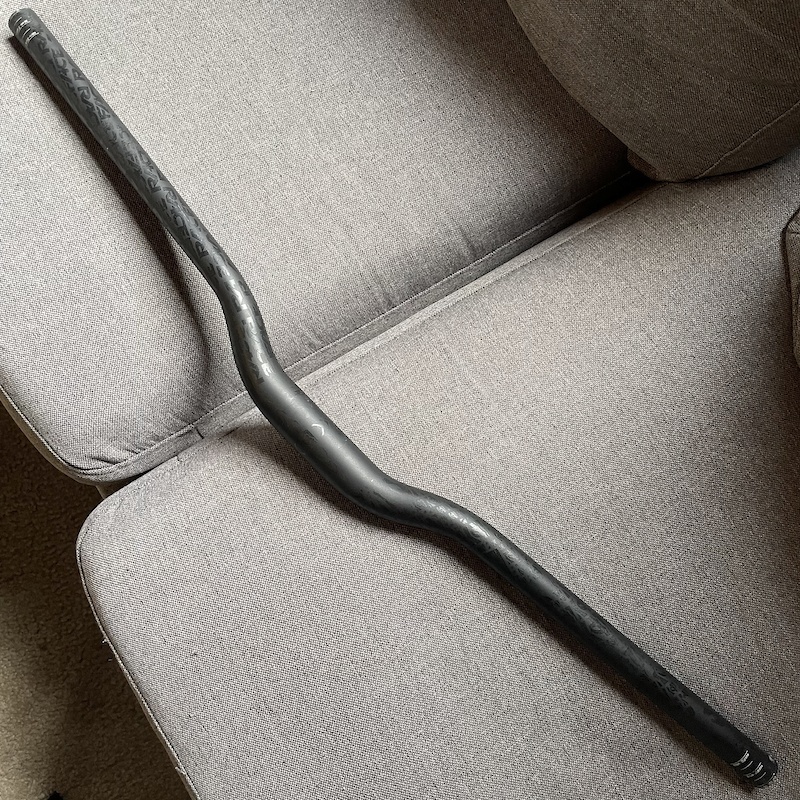 2018 Raceface Stealth Alloy 31.8 Riser Bar For Sale