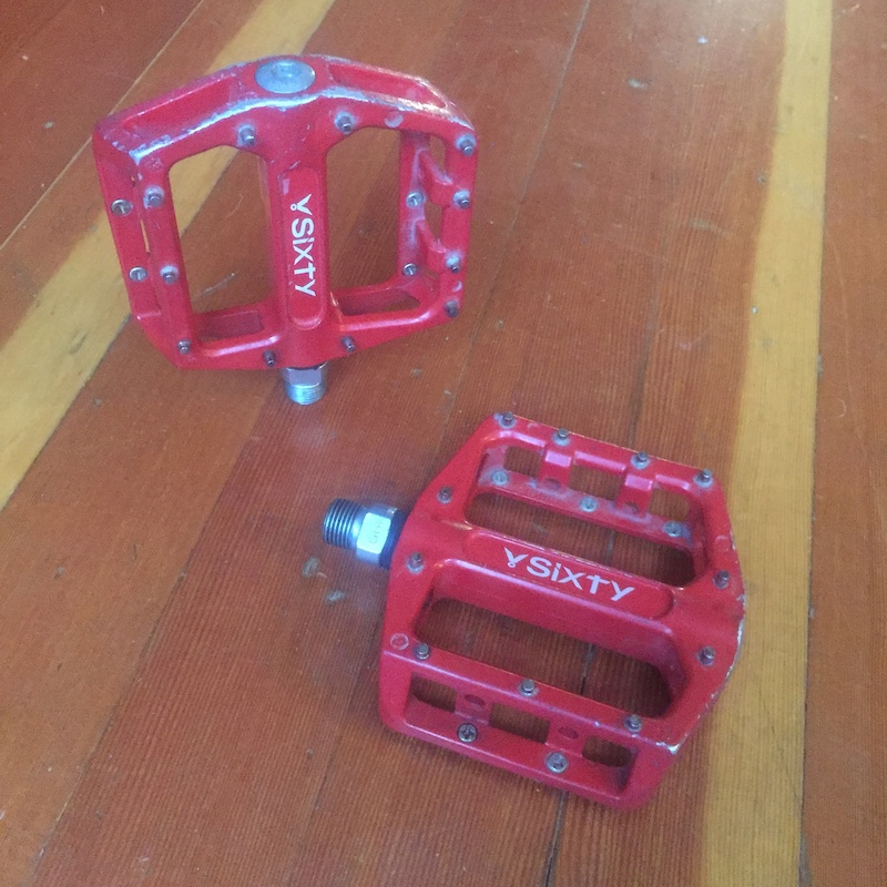 V - Sixty B87 red alloy flat pedals (655) For Sale
