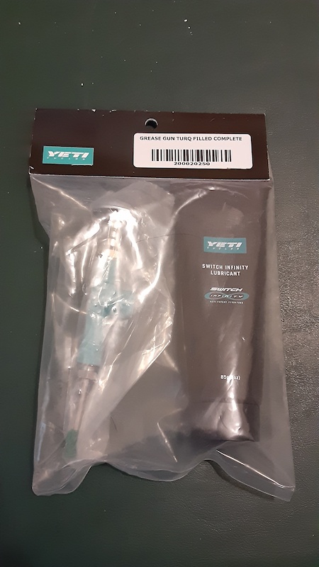 2022 Yeti 35mm quick release clamp and new yeti grease gun For Sale