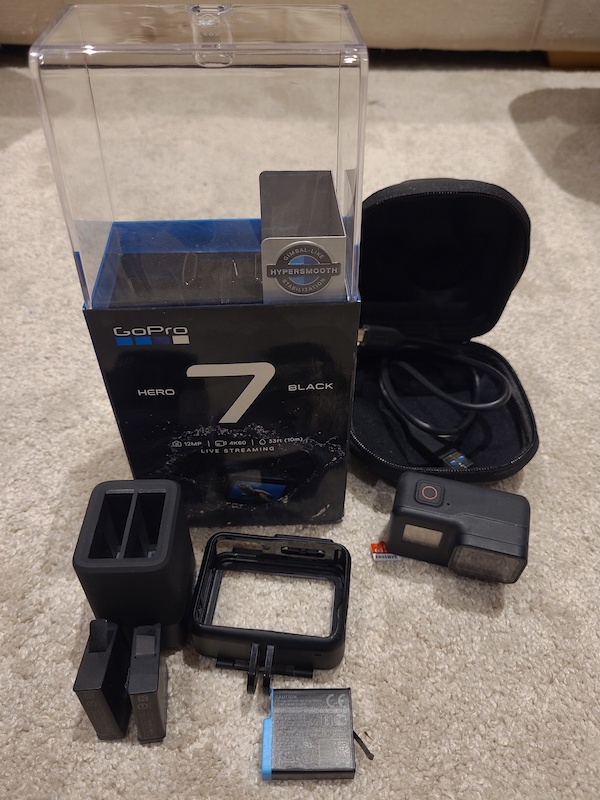 2018 GoPro Hero 7 Black Waterproof 4K Camera with accy's For Sale