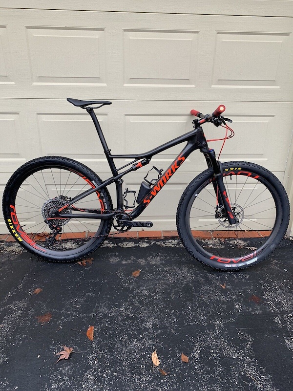 2019 CUSTOM RED SPECIALIZED S-WORKS EPIC LARGE CARBON For Sale