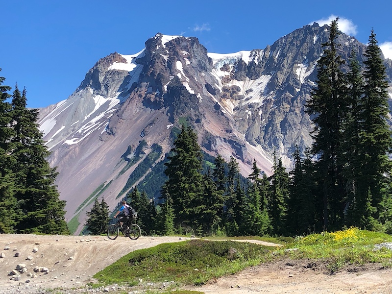 Brohm Ridge Hiking Trail - Squamish, British Columbia