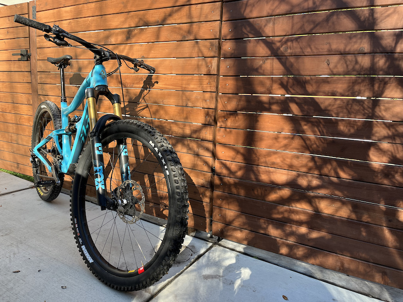 2022 Ibis Ripmo V2 XT Large Bug Zapper Blue For Sale