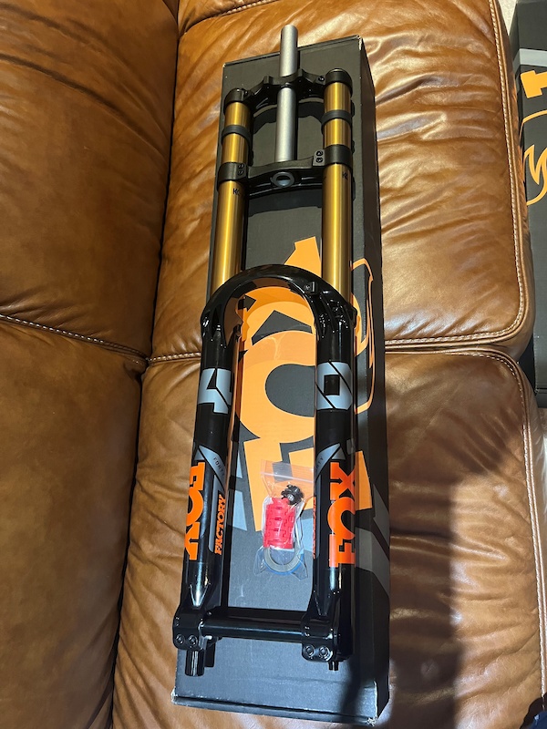 2022 Brand new shiny black fox 40 grip2 For Sale