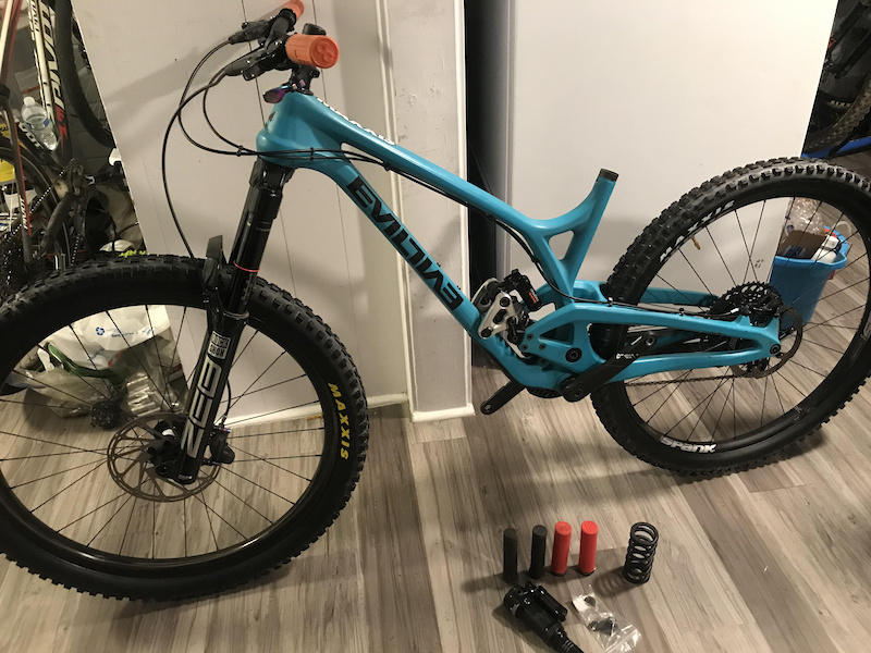 2020 Evil V1 Offering size M For Sale