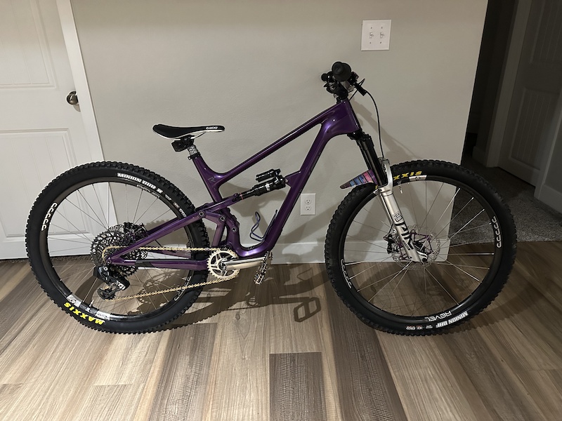 2022 Revel Rascal Purple Large For Sale