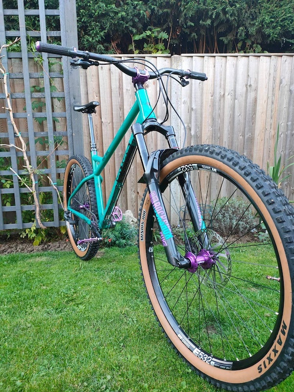 2021 On One Hello Dave XL Seafoam green + Hope Pro4 For Sale