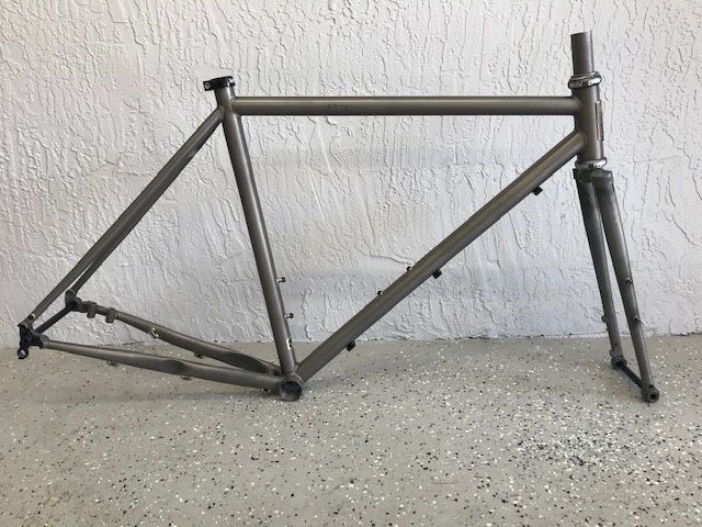 2022 MASH SF Steel All Road frameset Chris King Headset For Sale