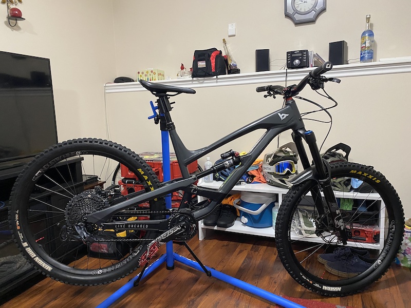 2021 (XL) YT capra AL frameset+shock only For Sale