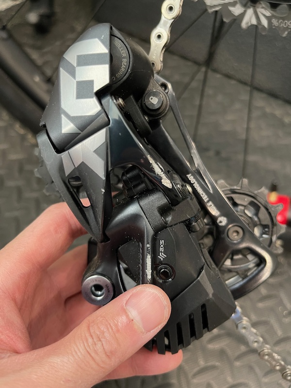 2022 SRAM X01 Eagle AXS Upgrade Kit Lunar -includes battery For Sale